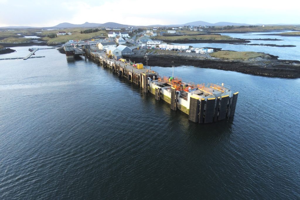 3,200t caisson fitted to Scottish pier as part of upgrade work | New ...
